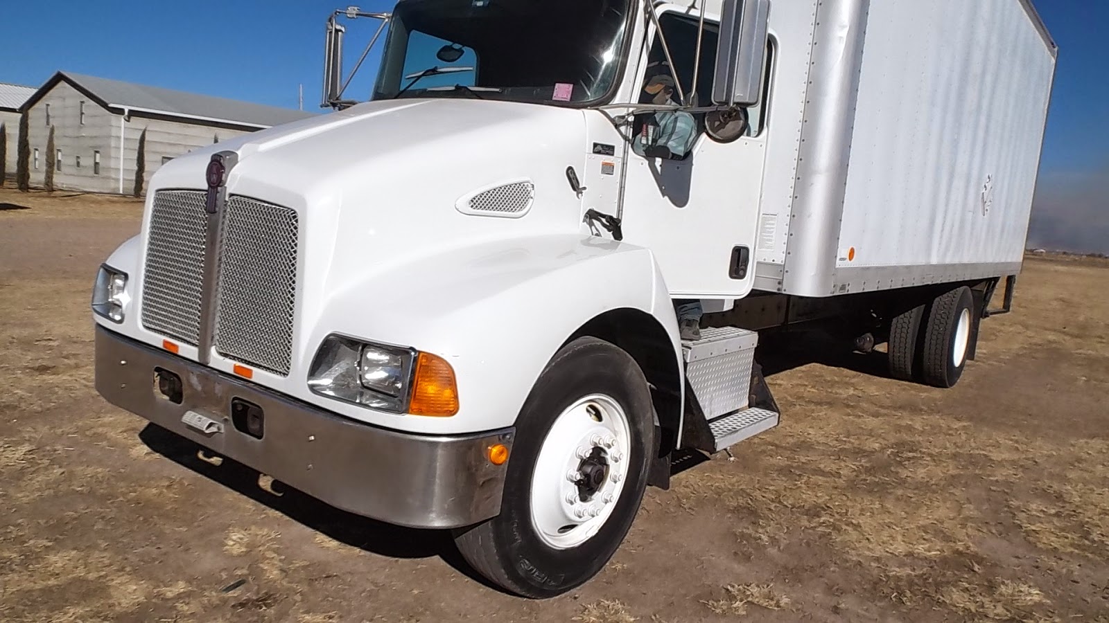 MAQUINARIA AGRICOLA INDUSTRIAL: Rabón KENWORTH 230HP, 430mil Millas ...