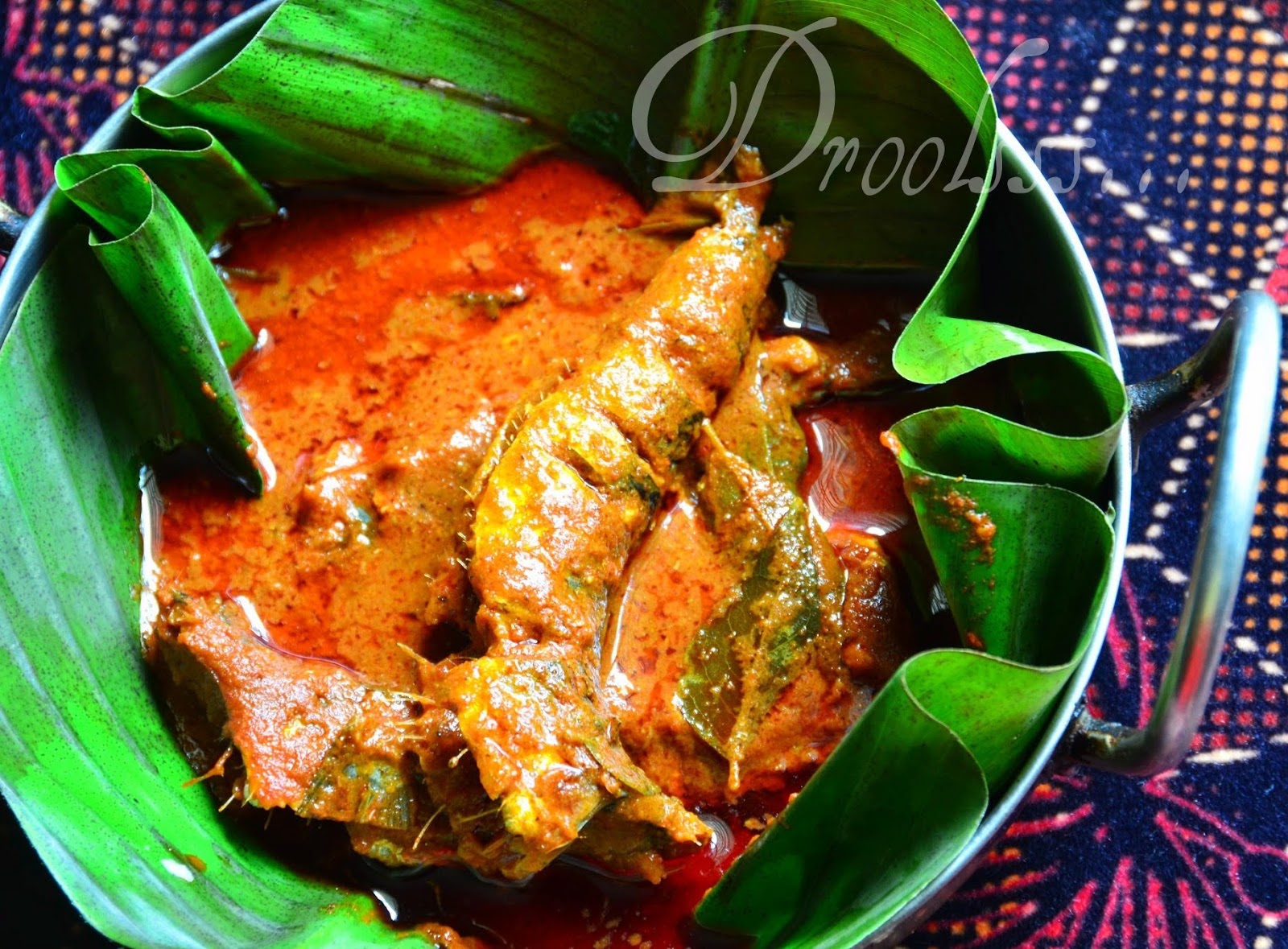 Droolsss . . .: Nadan Mathi/Sardine curry