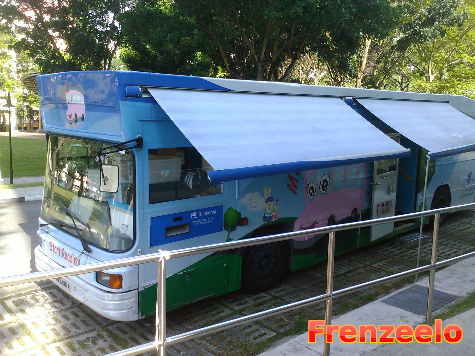 Frenzeelo: Molly The Mobile Library