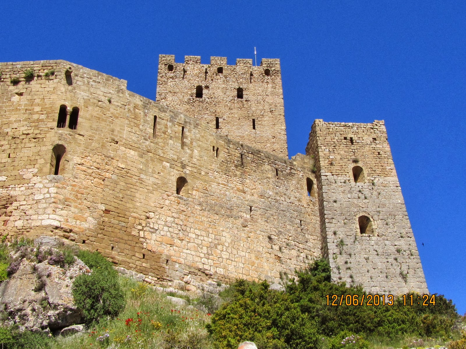 El MUNDO DE CORCÍN: CASTILLO DE OLARRE ( HUESCA )