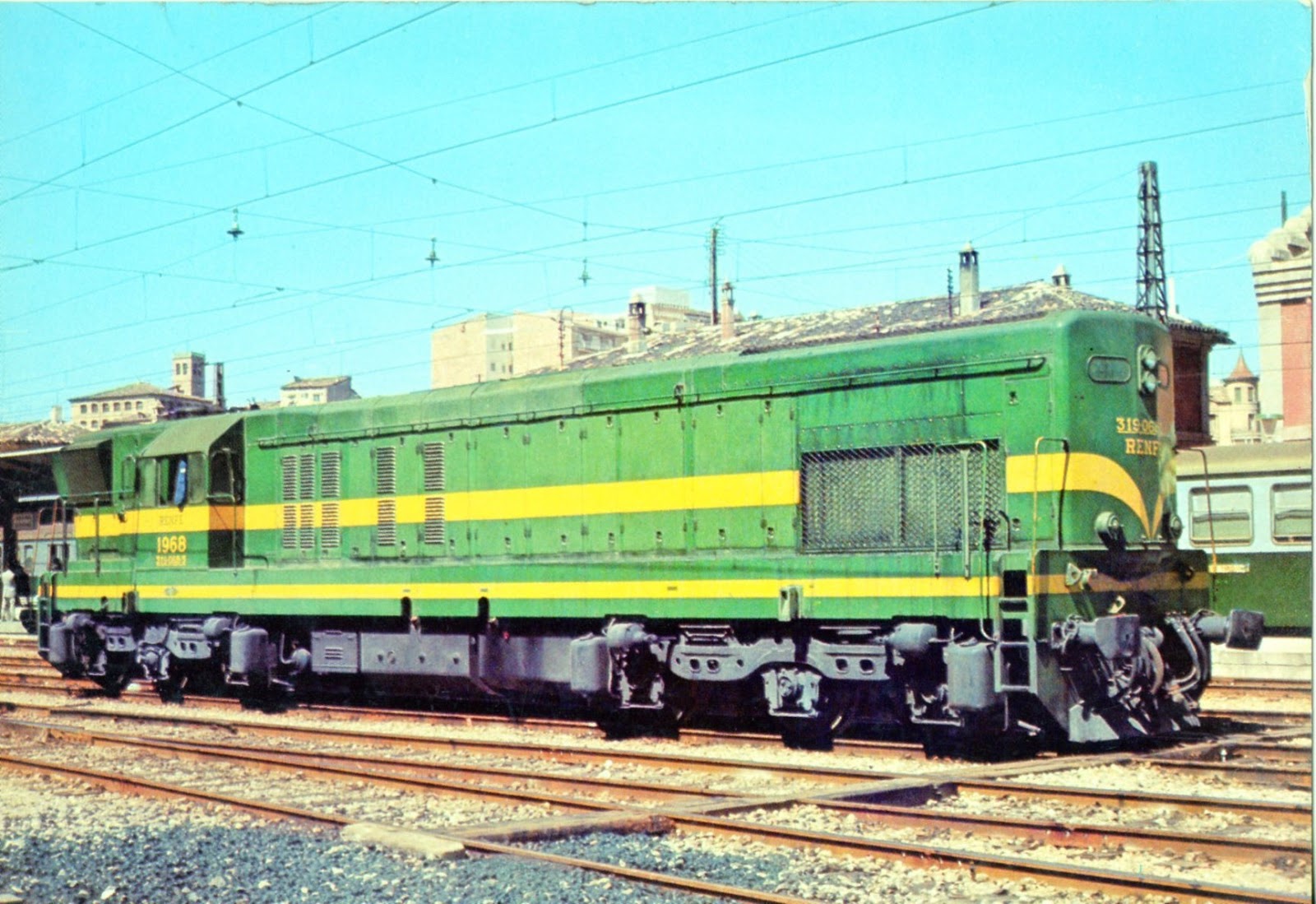 Rails sense fronteres: Locomotores (sèrie) 319 "Americanas" de Renfe