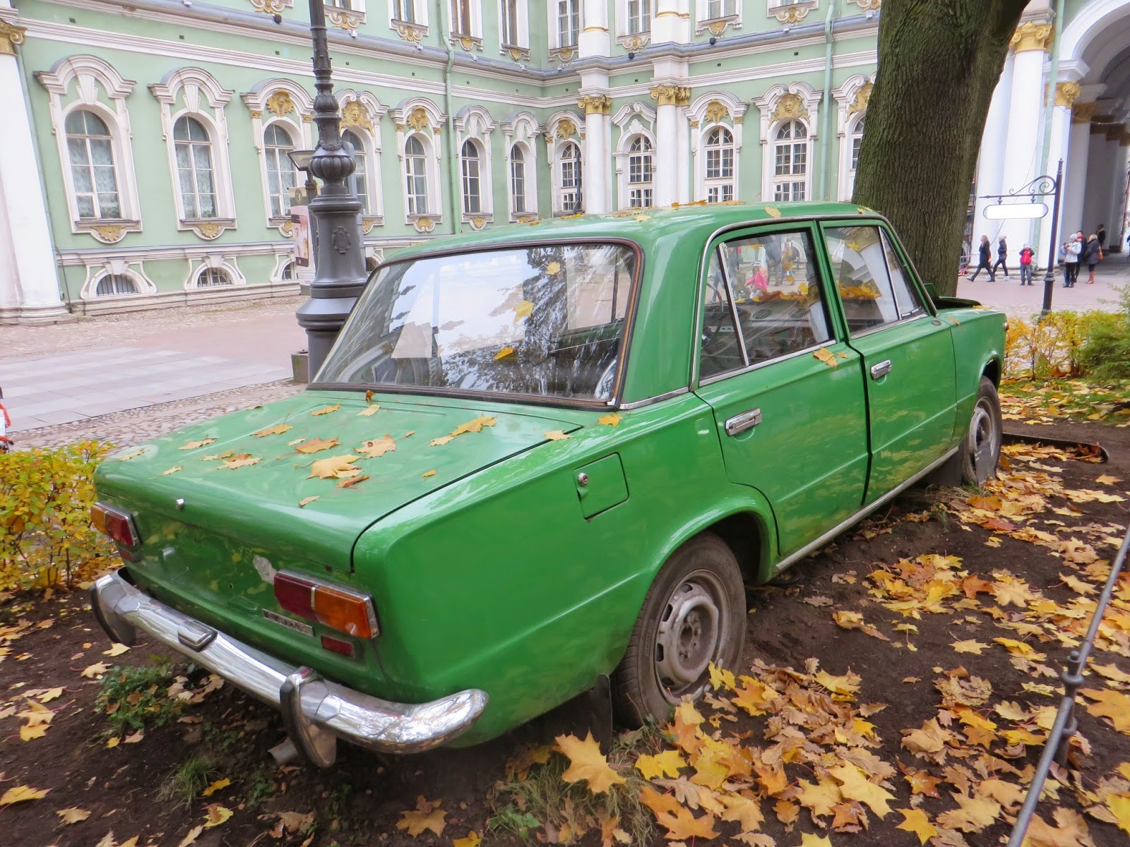 EntreVoir: Francis Alÿs - Lada Kopeika project.