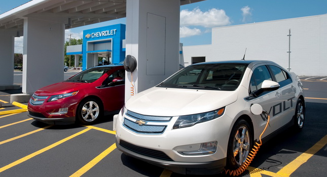 Hight Quality Cars: Chevy Uses Solar Power to Charge Volts