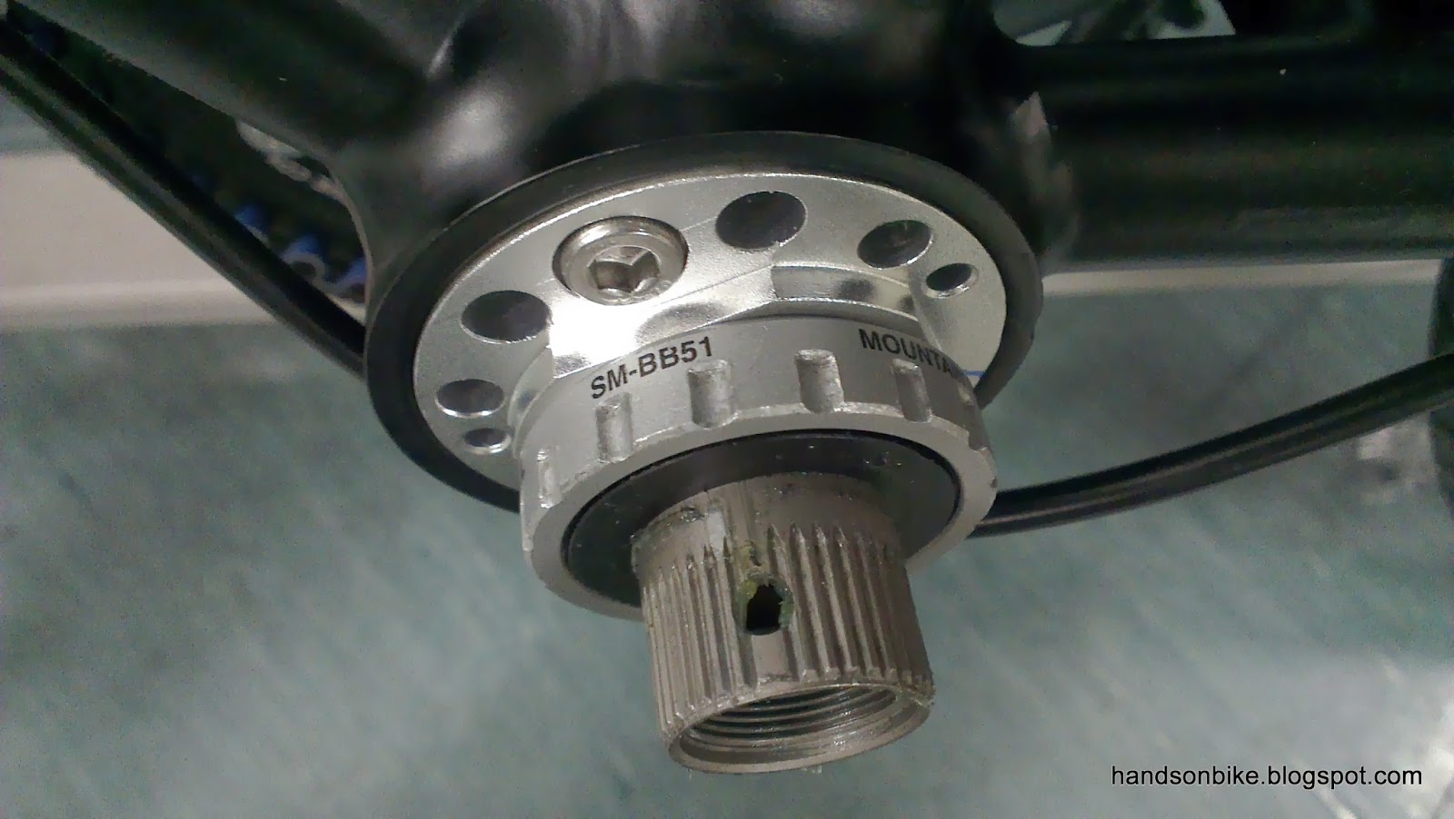 Hands On Bike: Avanti Inc 3: Eccentric BB for Belt Tension Adjustment