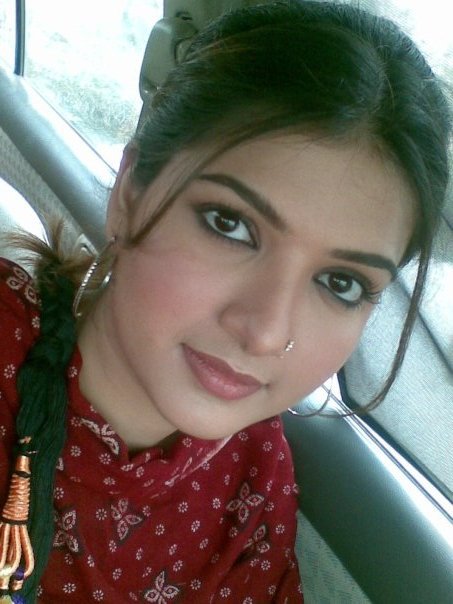 SMART GIRLS WORLD WIDE, SMART GIRLS WALLPAPERS: SMART INDIAN GIRLS ...