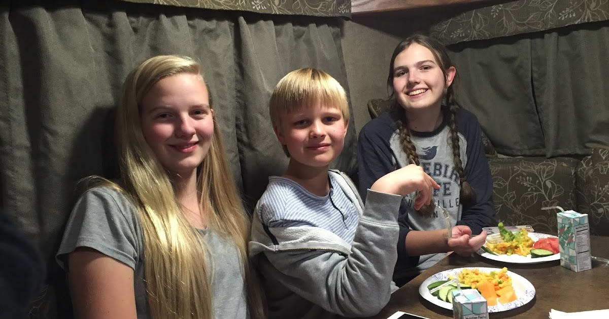 Adventures of the Girls and their Little Brother: Random Louisiana Shots!