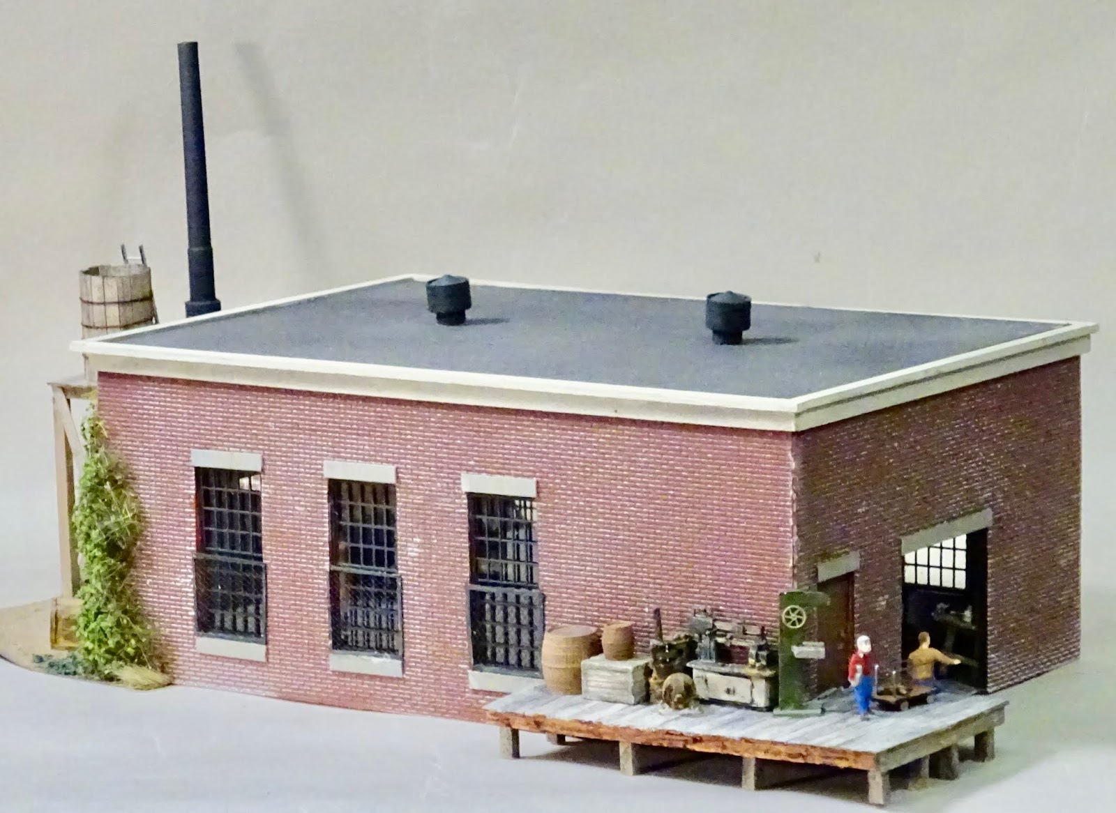 Model Railroad Minutiae: Old machine shop complete