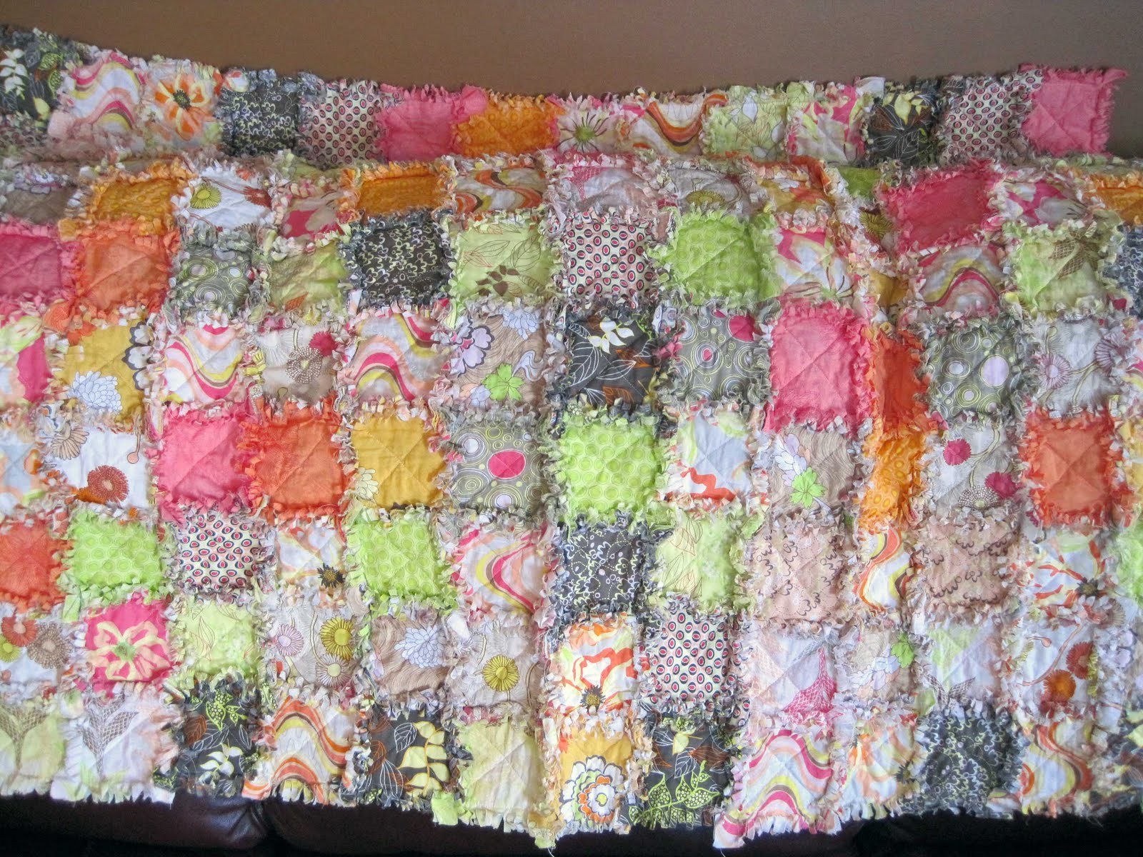 Stampy McStamperson: funky retro print rag quilt