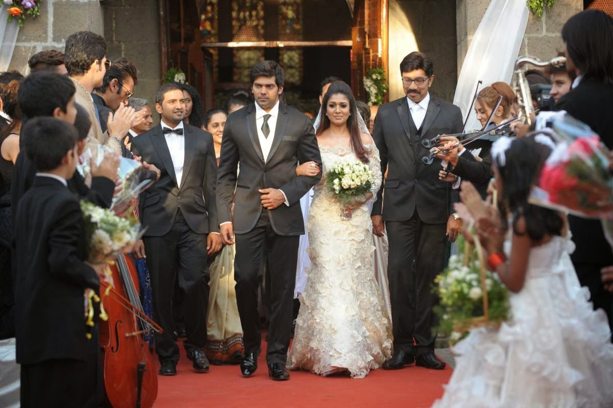 Arya and Nayanatara Hot HQ Pictures from Movie Raja Rani Movie Stills ...