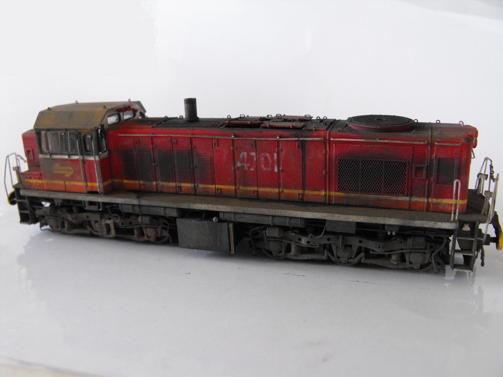 RAILS IN SCALE: Last days for a NSWGR 47 class loco