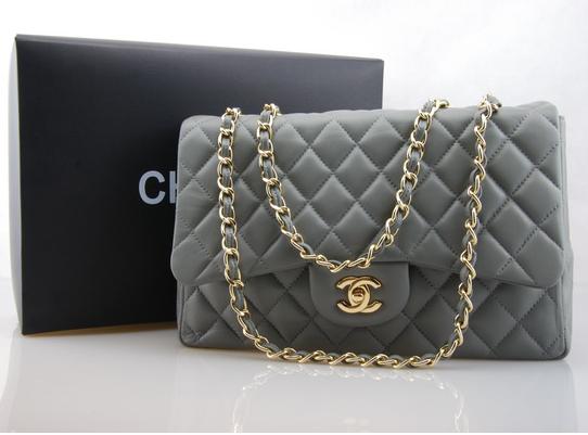 Fashion Portfolio: 2.55 y Diamond Forever: Las carteras más famosas de ...