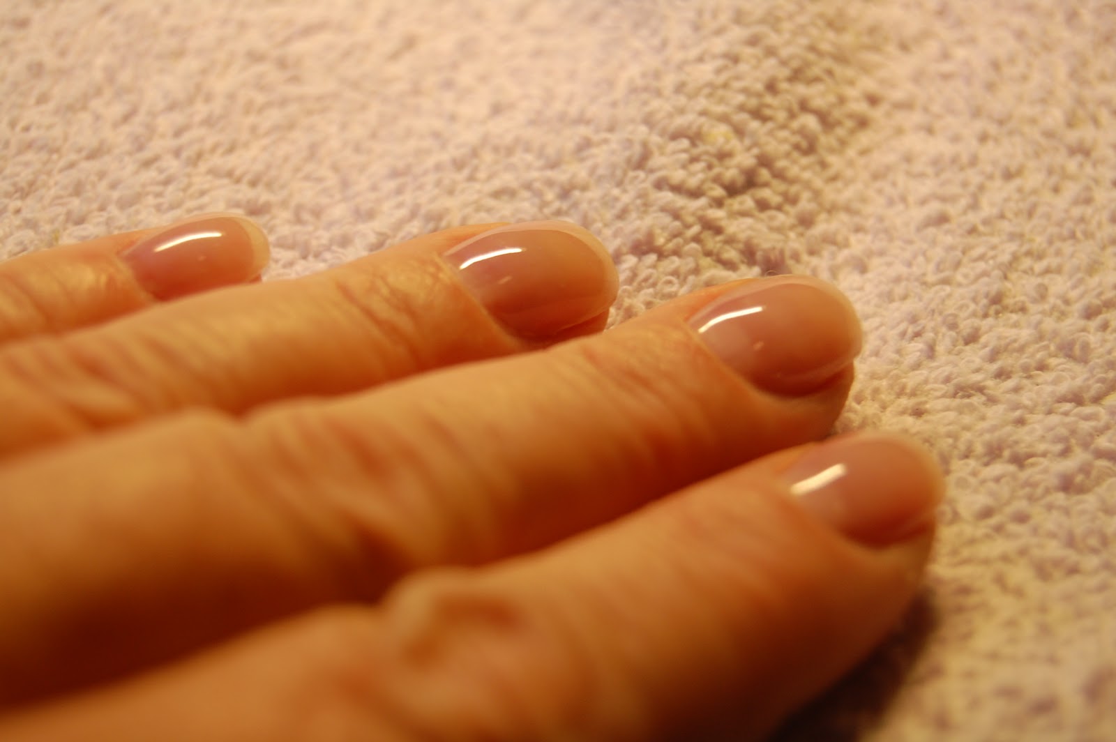 Negledamen...: Akrylnegler og Shellac!