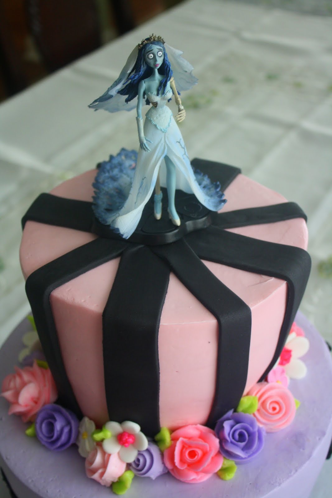 Claudine: Corpse Bride Cake