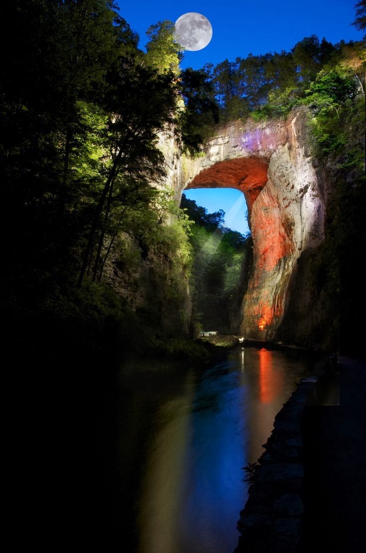 Natural Bridge, Blue Ridge Mountains, Virginia. | Csilla Marton