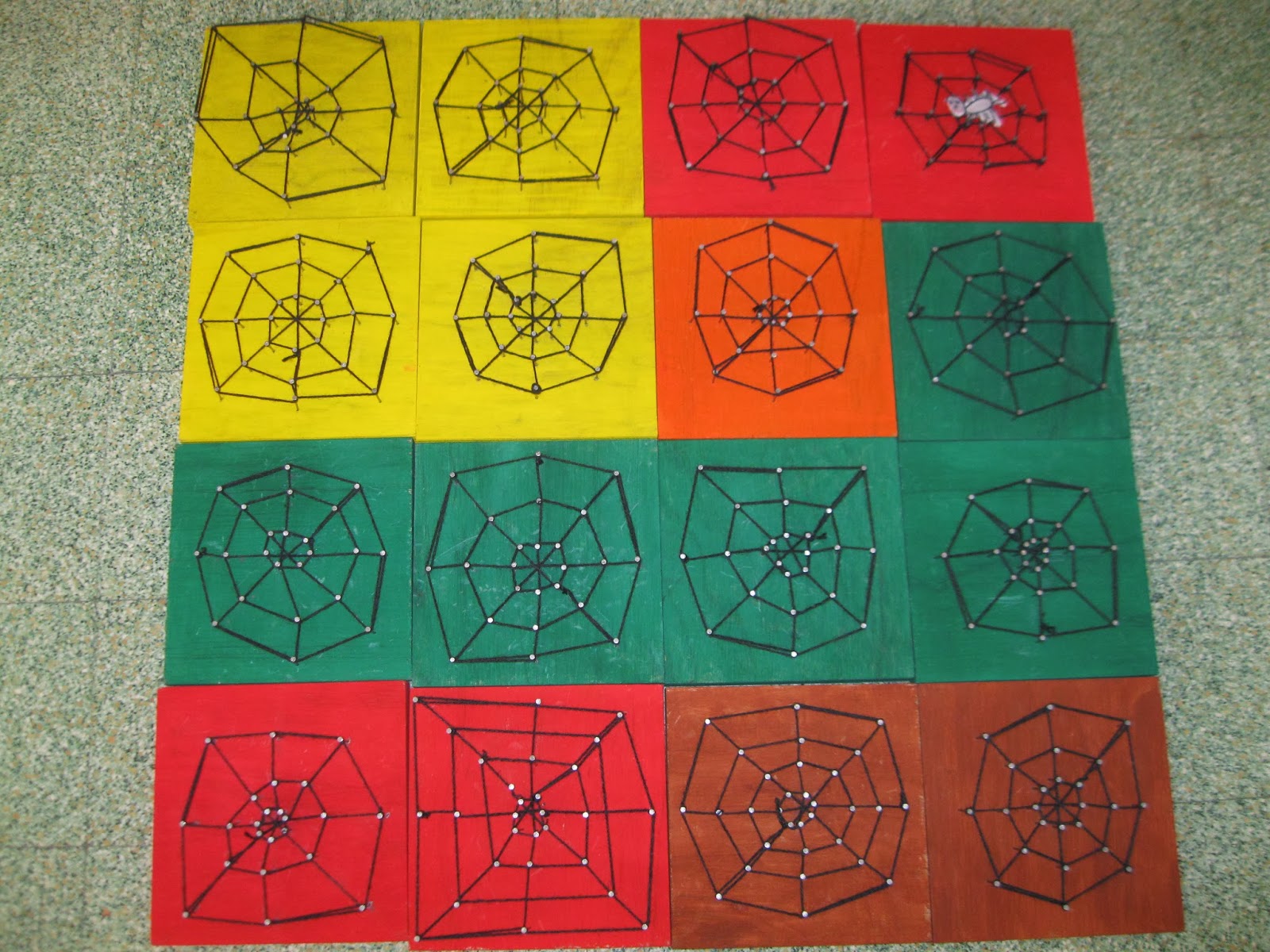 Sint-Lutgart 3v2: Beeldopvoeding: construeren van een spinnenweb