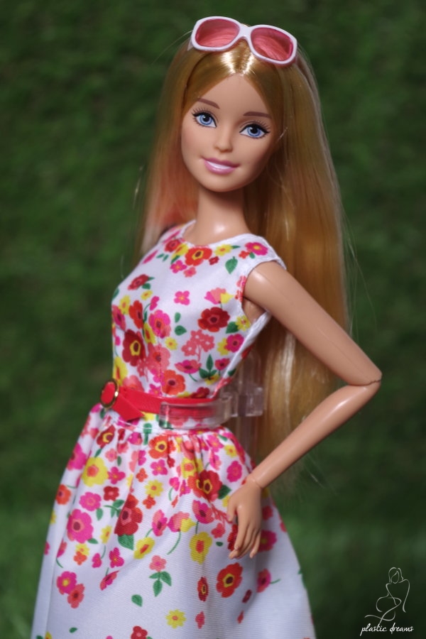 Plastic Dreams Dolls :: Barbie et miniatures: The Look Barbie Doll ...