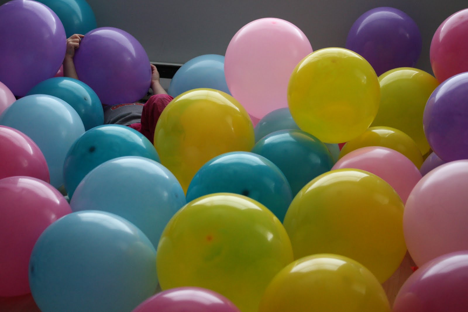 smidgebox: balloons!