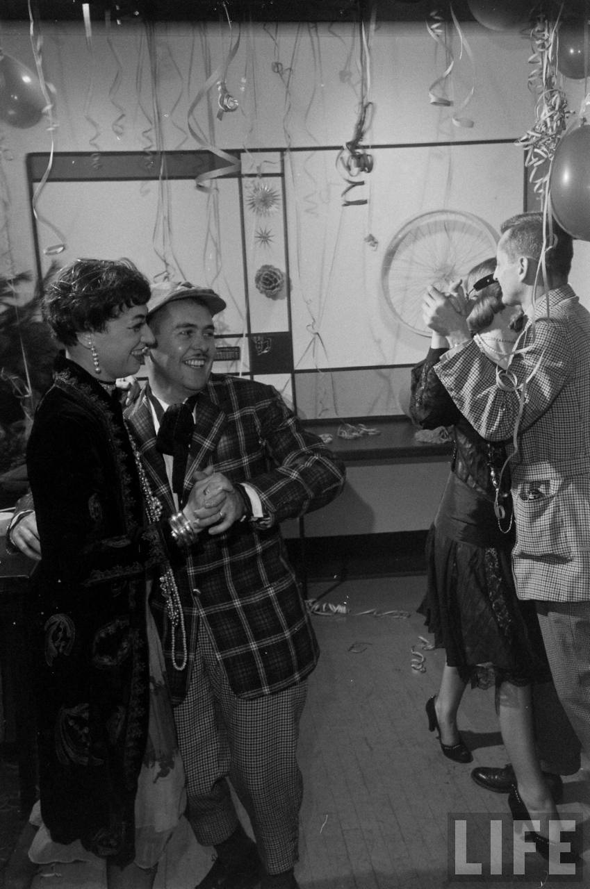 A Peek Into a 1920s Party of the 1950s | Vintage News Daily