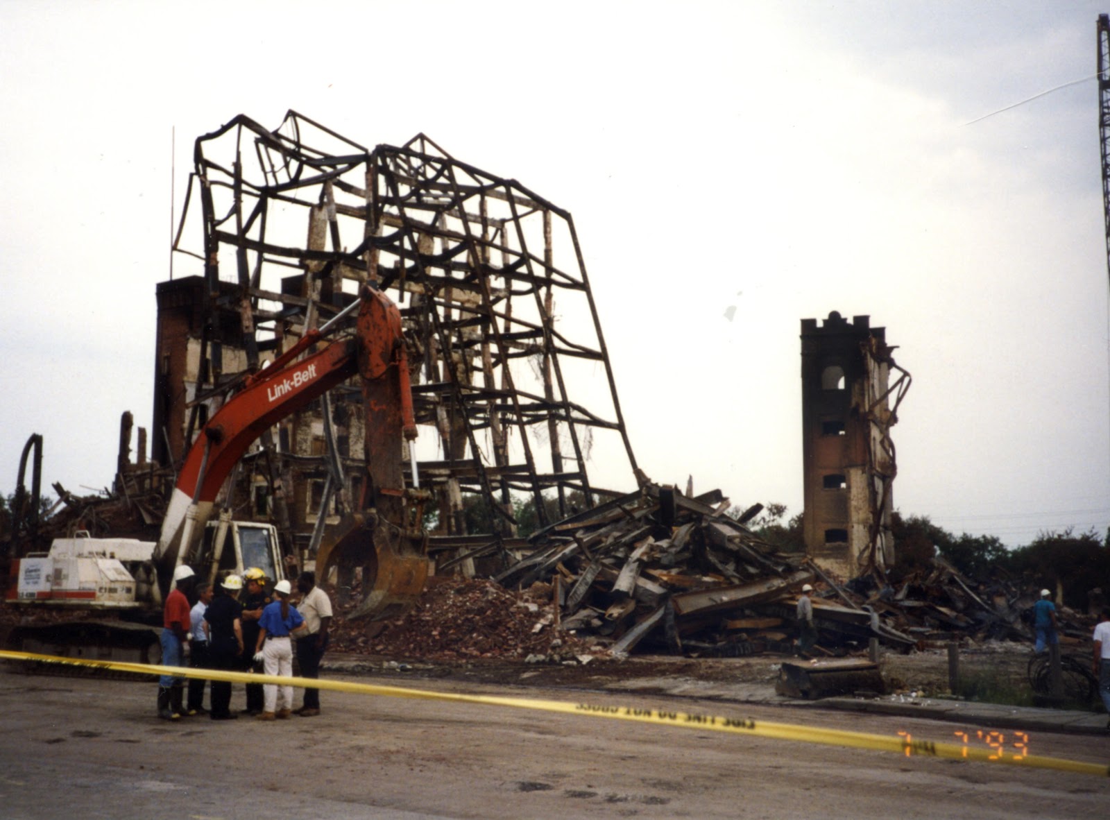 Frank's Place: Cleveland Worsted Mill Fire