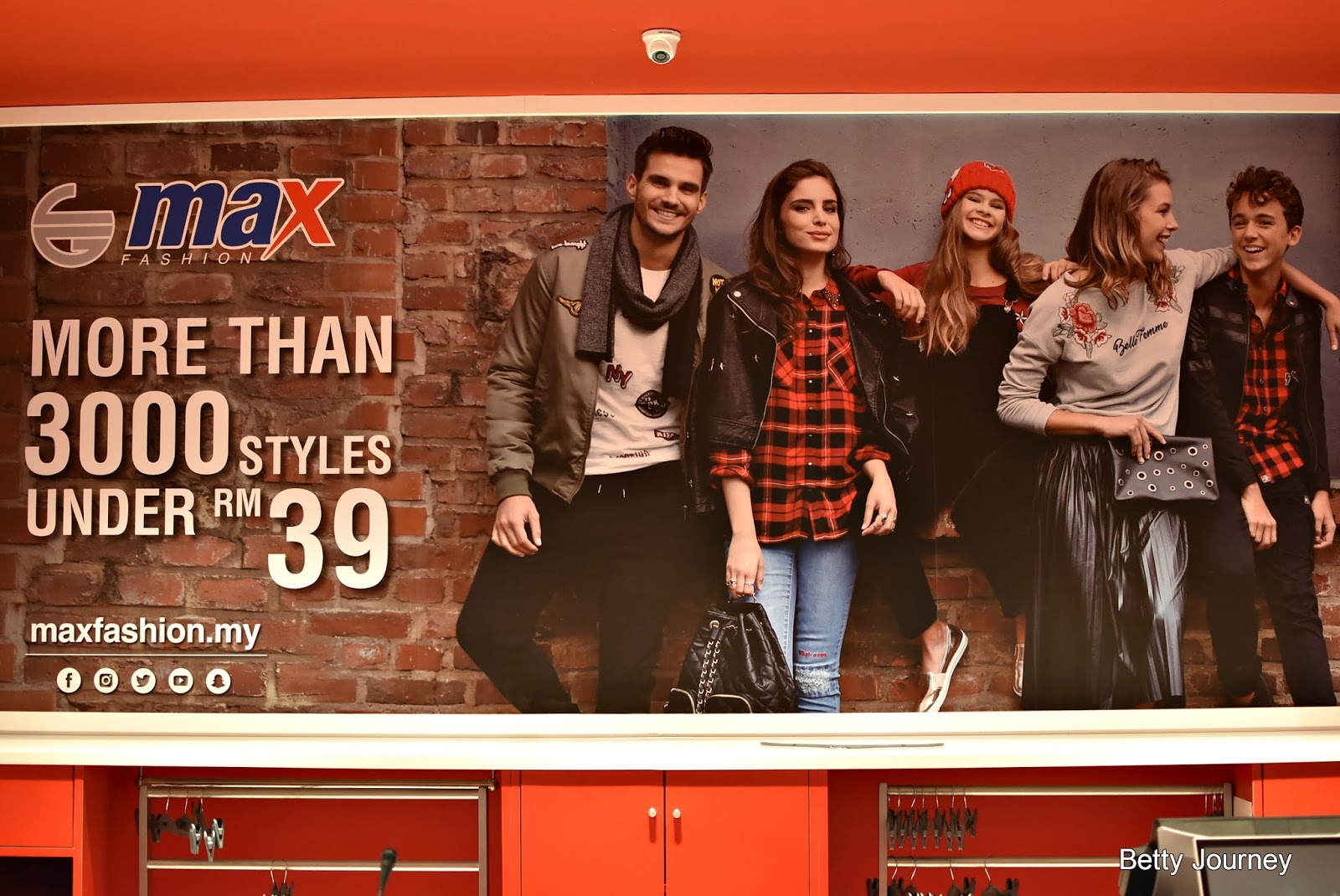 Betty's Journey: Max Fashion Opens Flagship Store In Malaysia
