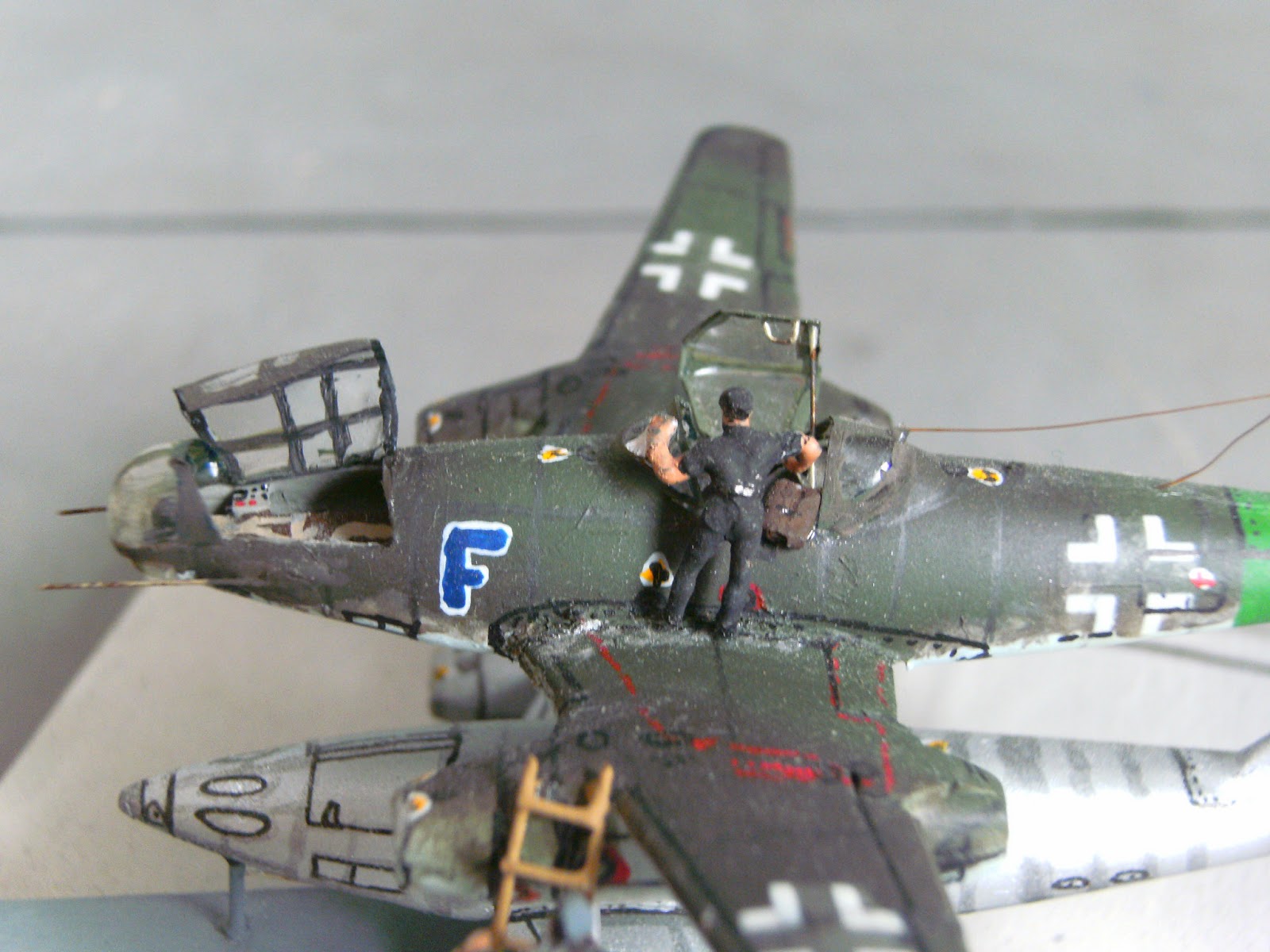 Happyscale-Modellbau: Messerschmitt Me 262 Mistel - REVELL 1/144