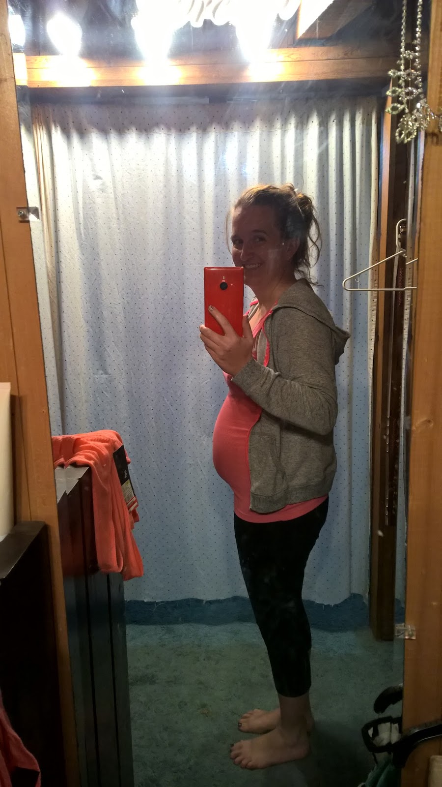 Growing to Four: Baby 3 Belly Bumps 14-22 weeks