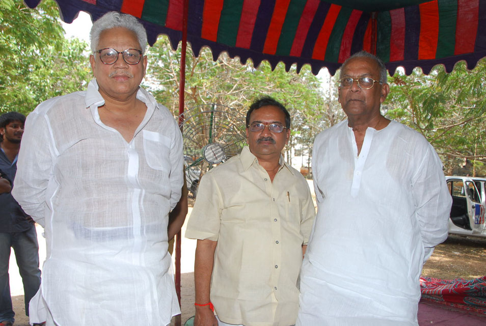 Aarthi Puri 'Telugammayi' Movie Press Meet Gallery - Hot PHOTOSHOOT ...