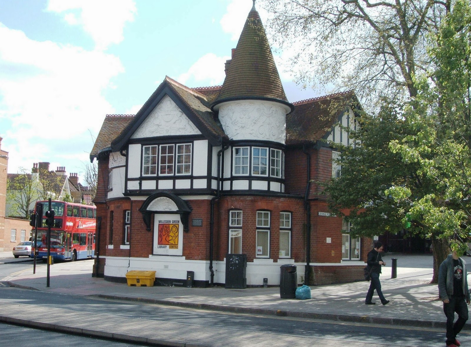 Keep Willesden Green: Fight builds for old Willesden Central Library