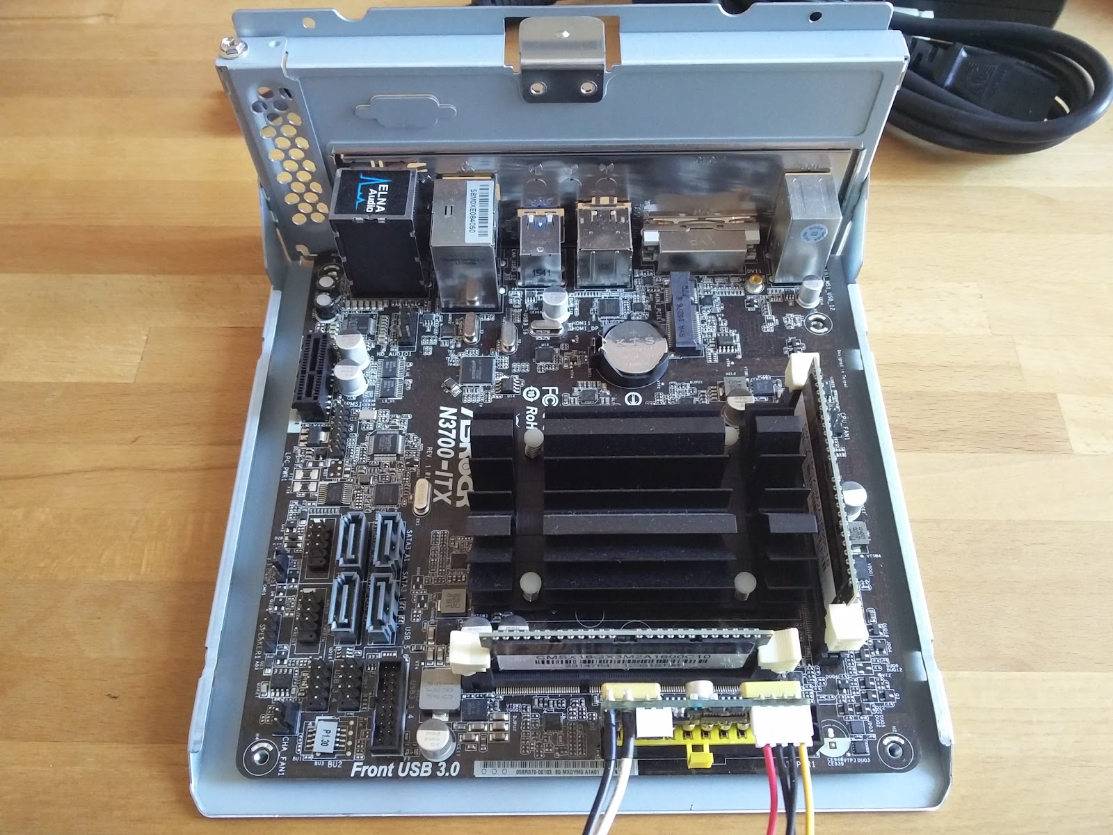 Kaperschip: In Win MS04 home server case