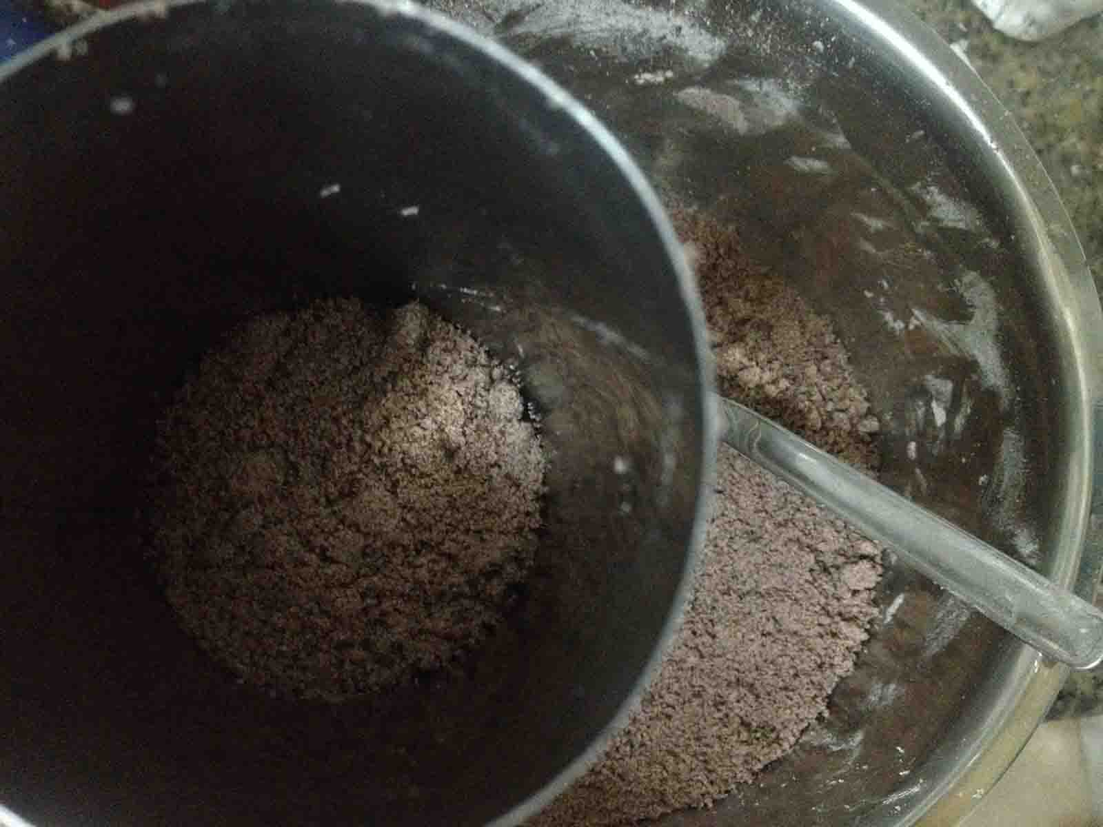 SOFT AND PERFECT RAGI PUTTU RECIPE - FINGER MILLET STEAMED CAKE