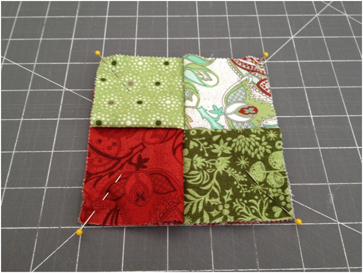 Fabric Mill: Holiday Mug Rug Tutorial