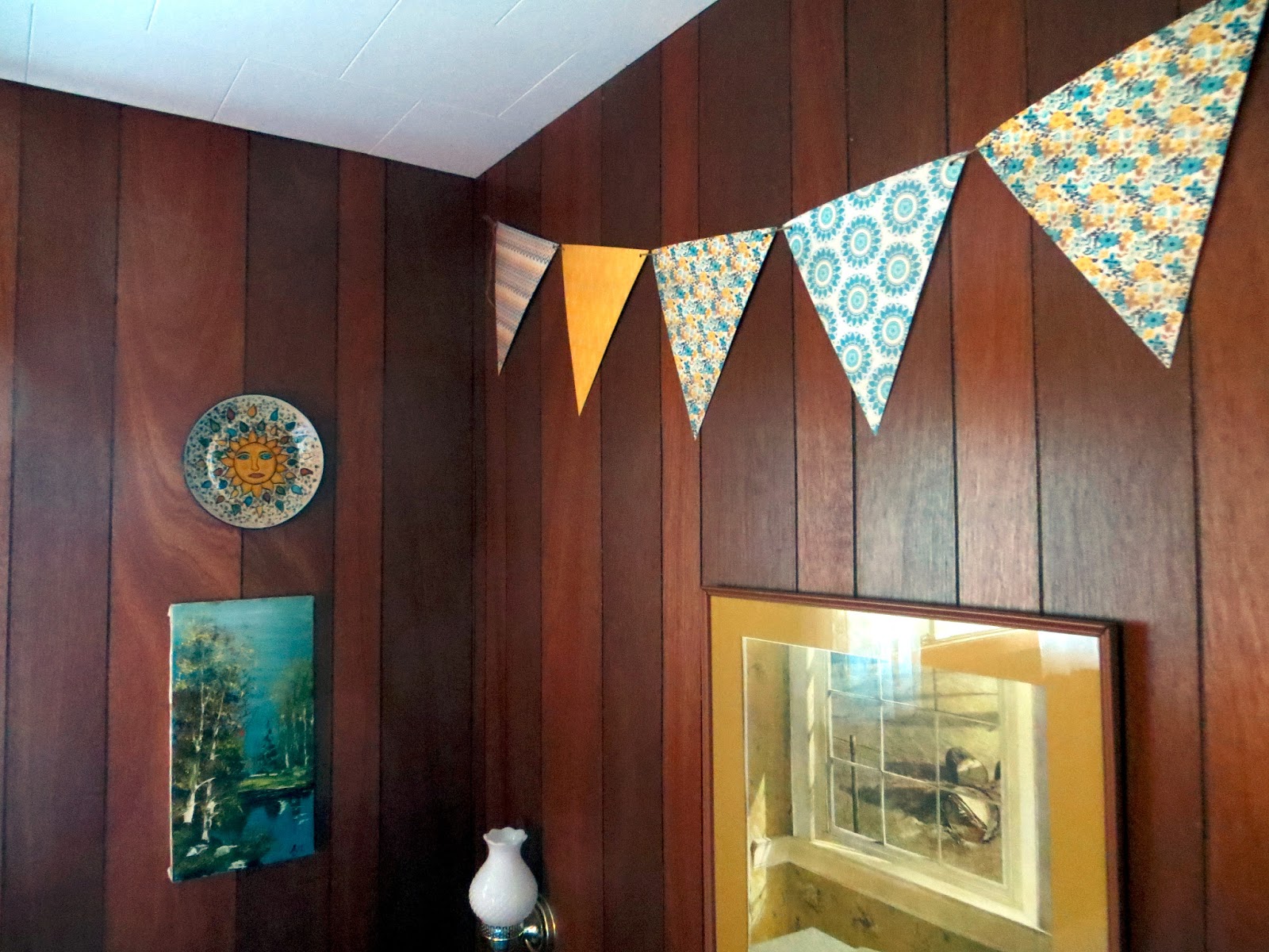 How to make a paper pennant banner