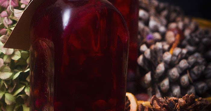 Pacharán casero | Yerbabuena en la cocina