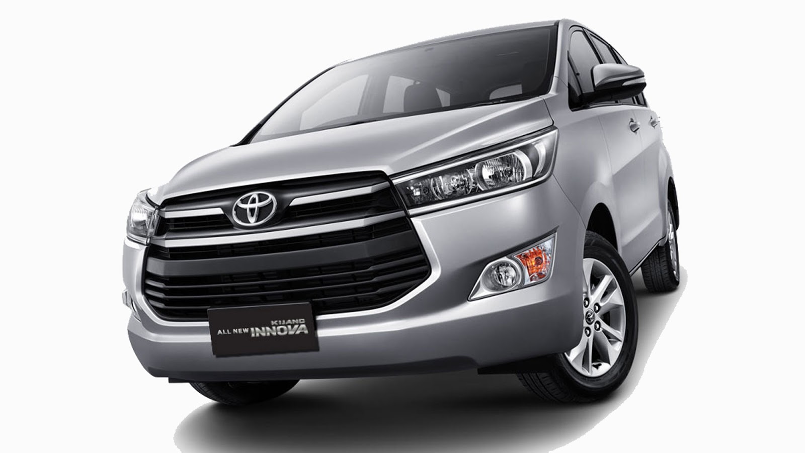 AUTOMOBILLI REPORTER: Toyota Innova Crysta petrol specifications