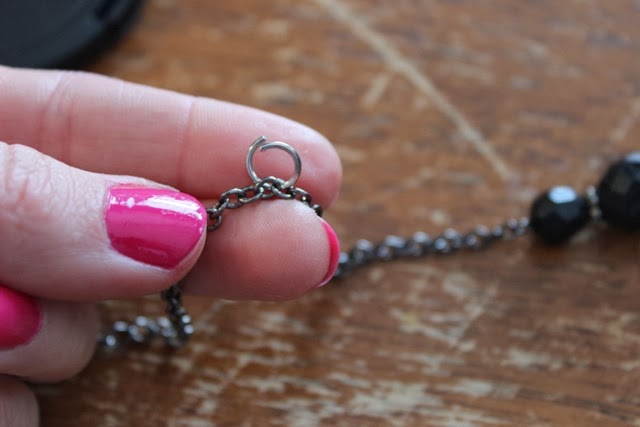 Fancy Meeting Ewe: How to Make a Necklace Shorter, easy tutorial!