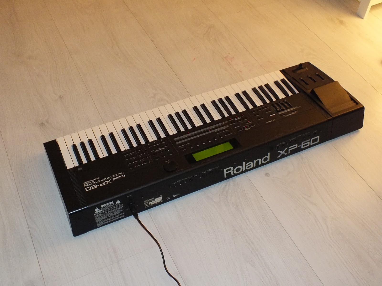 Infrequent Sound [sex.tex] technology: Roland XP-60 Music Workstation ...