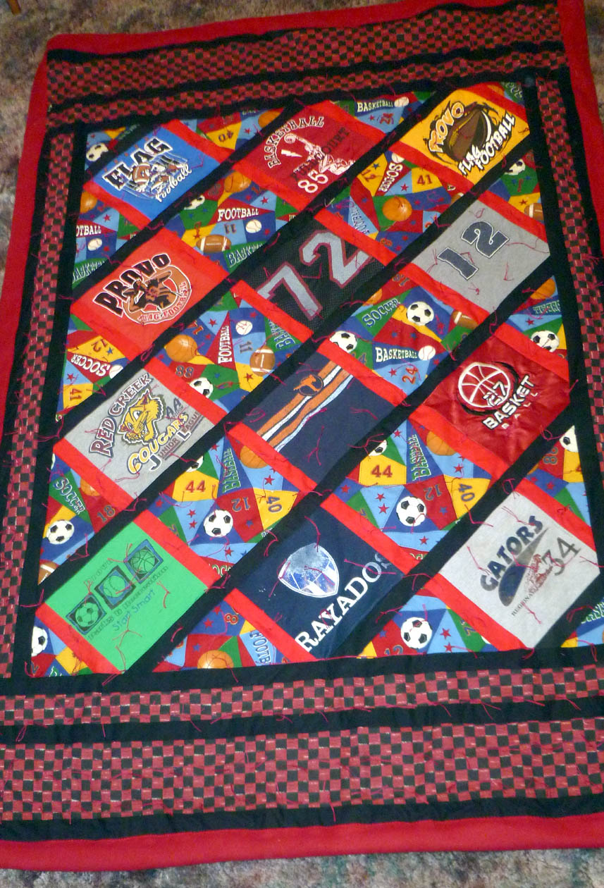 Quilts n' Quirks: T-shirt Memory Quilts--Step by Step