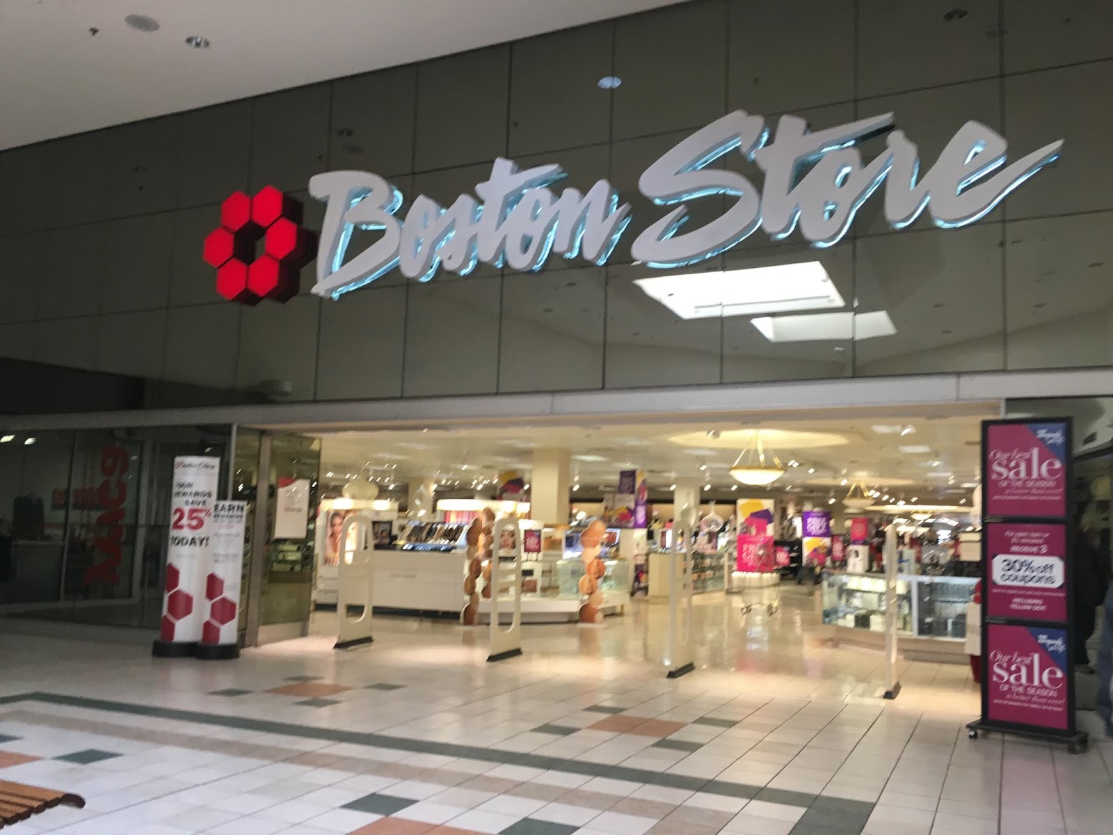 Midwest Retail: Regency Mall, Racine Wisconsin