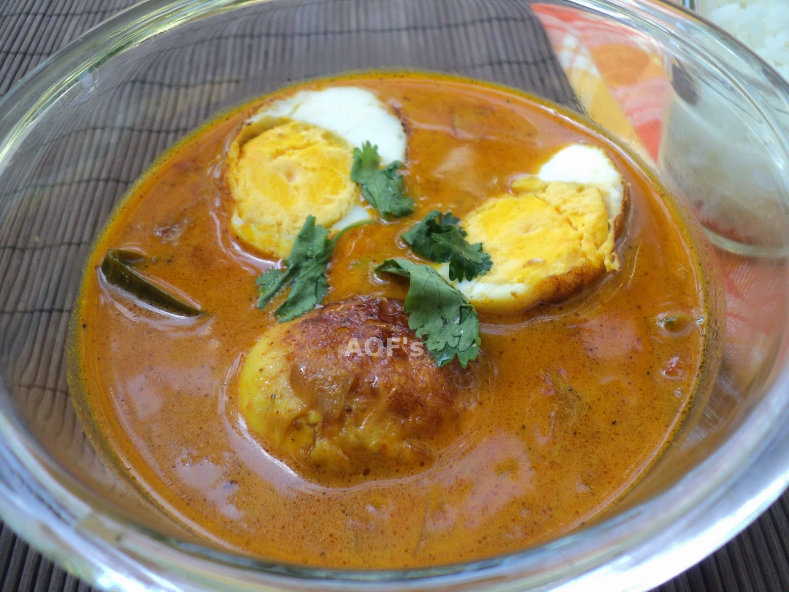 Oriyarasoi - The cosmopolitan Odia's Kitchen !: Sri Lankan Egg Curry