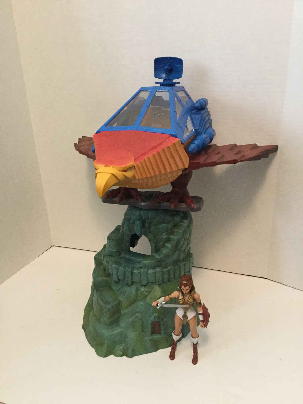 Grim's Blog: Mattel MOTUC Point Dread with Talon Fighter and Teela