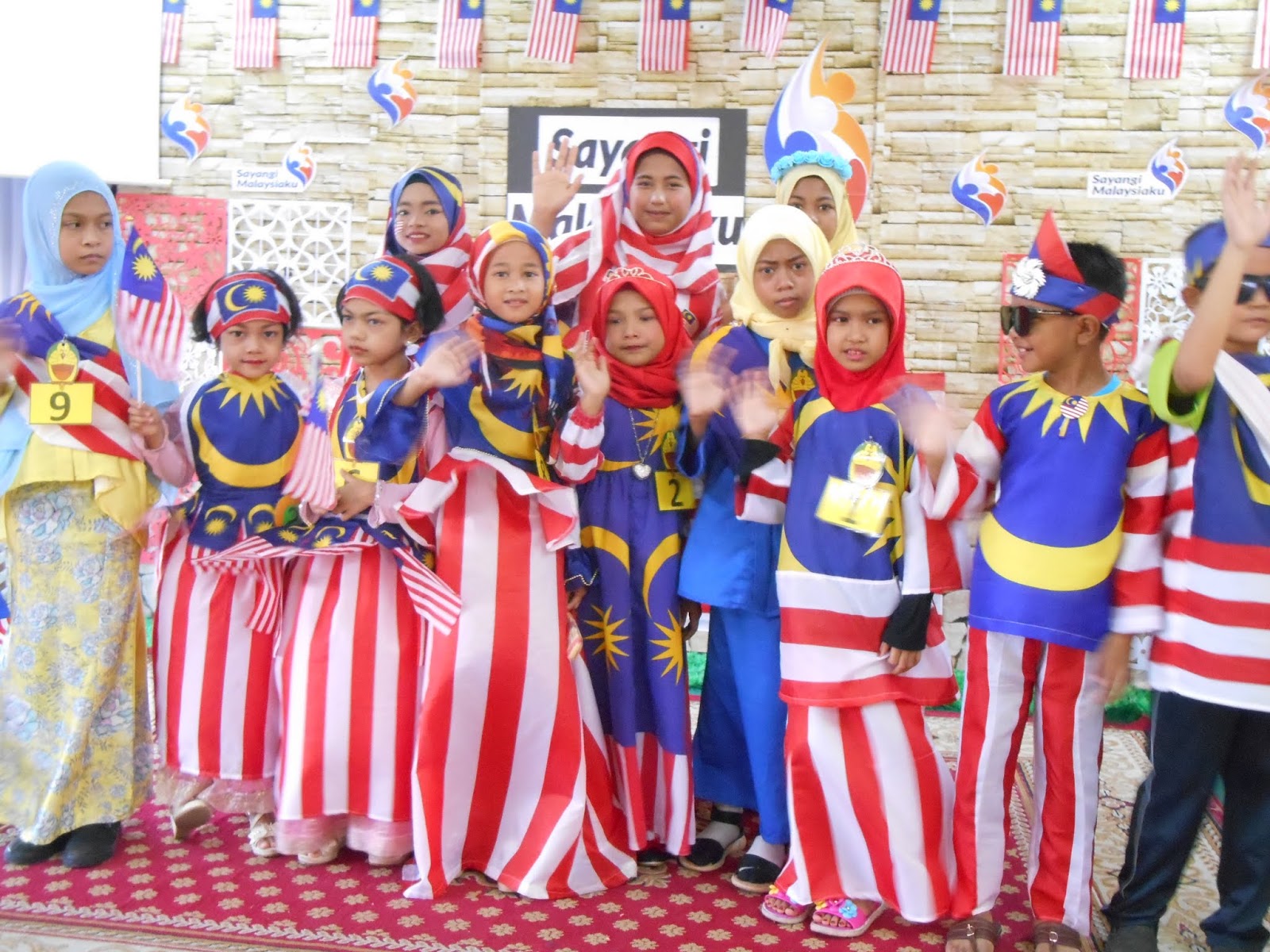 Laman Rasmi SKSGB 2021 : 30/08/2018 Pertandingan Fesyen Merdeka