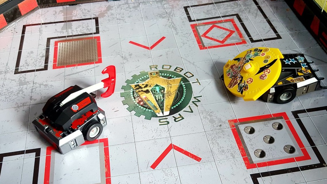 REVIEW: Hexbug Robot Wars Arena | The Test Pit