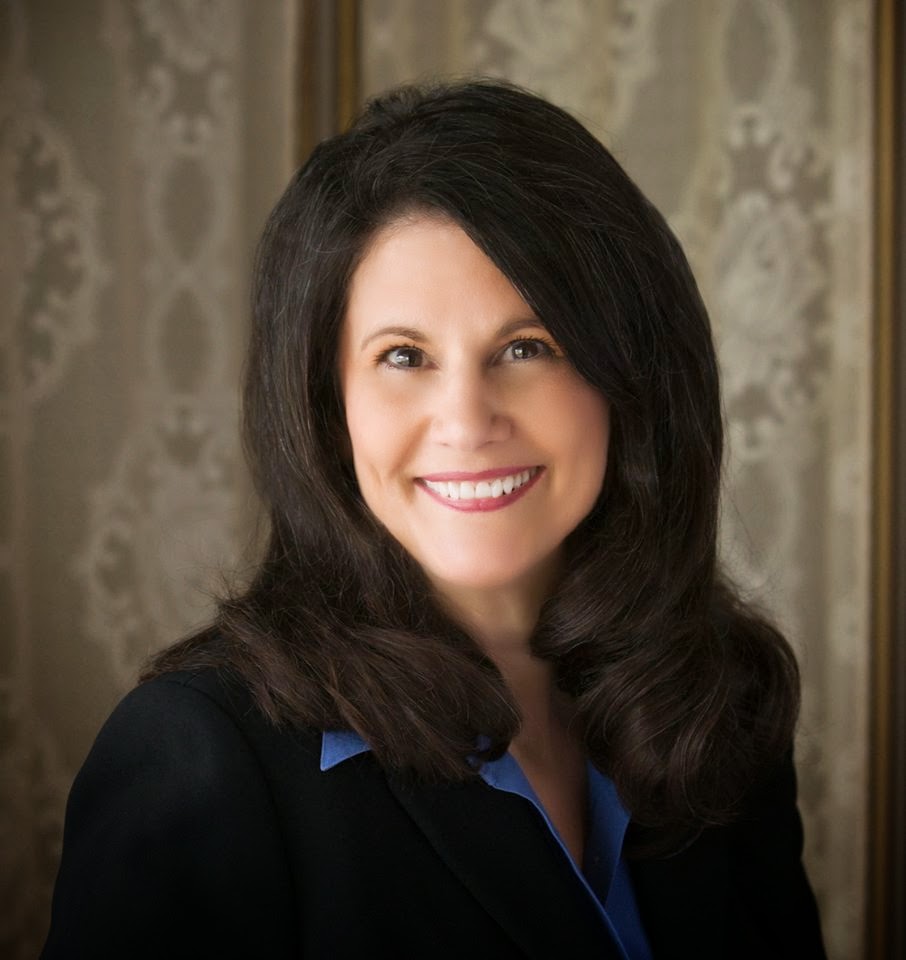 Friday Fun with Katherine Lowry Logan | Girl Who Reads