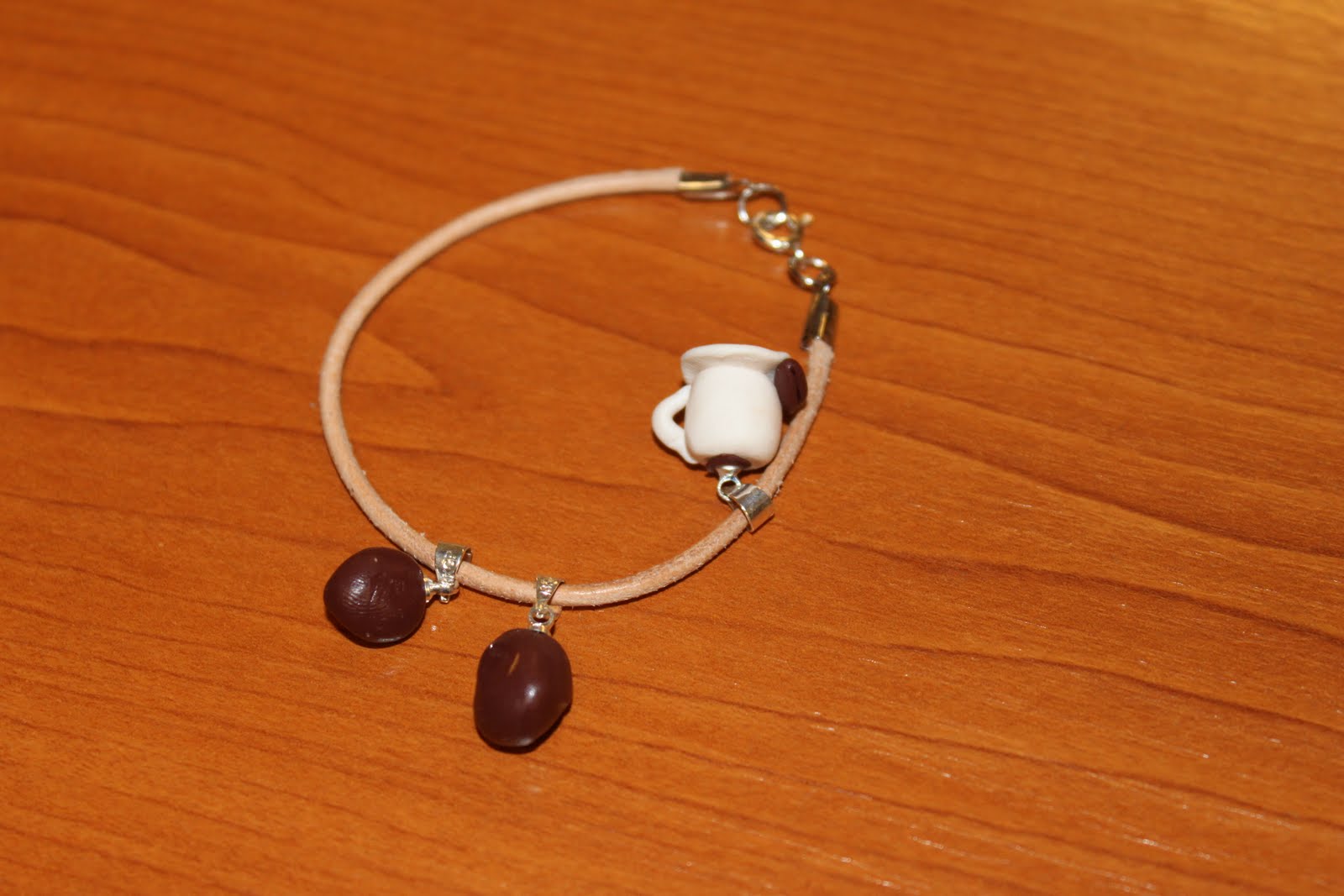 Bijuterii Handmade: Bratari Handmade