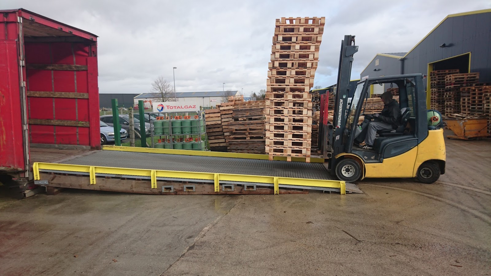 JMP PALETTES: TRANSPORT