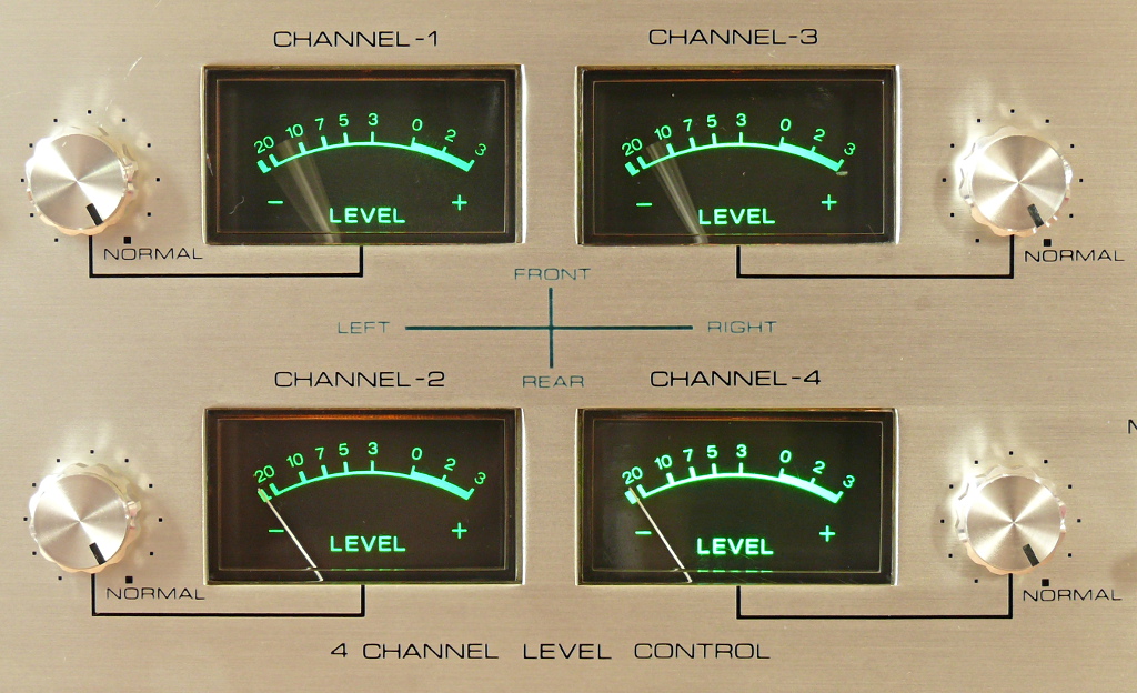 Classic Turntables: Mit der Kraft der vier Herzen: Quadro-Kombi JVC 4VN ...