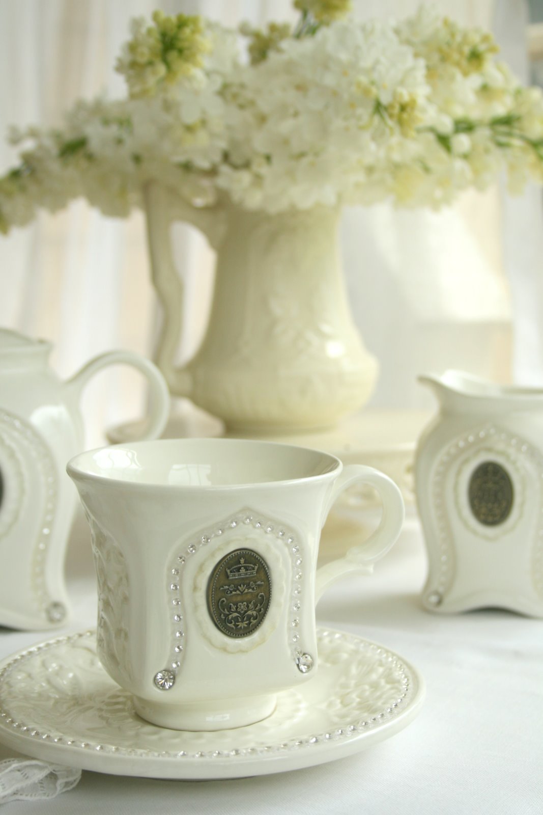 Aiken House & Gardens: A Simple White Tea