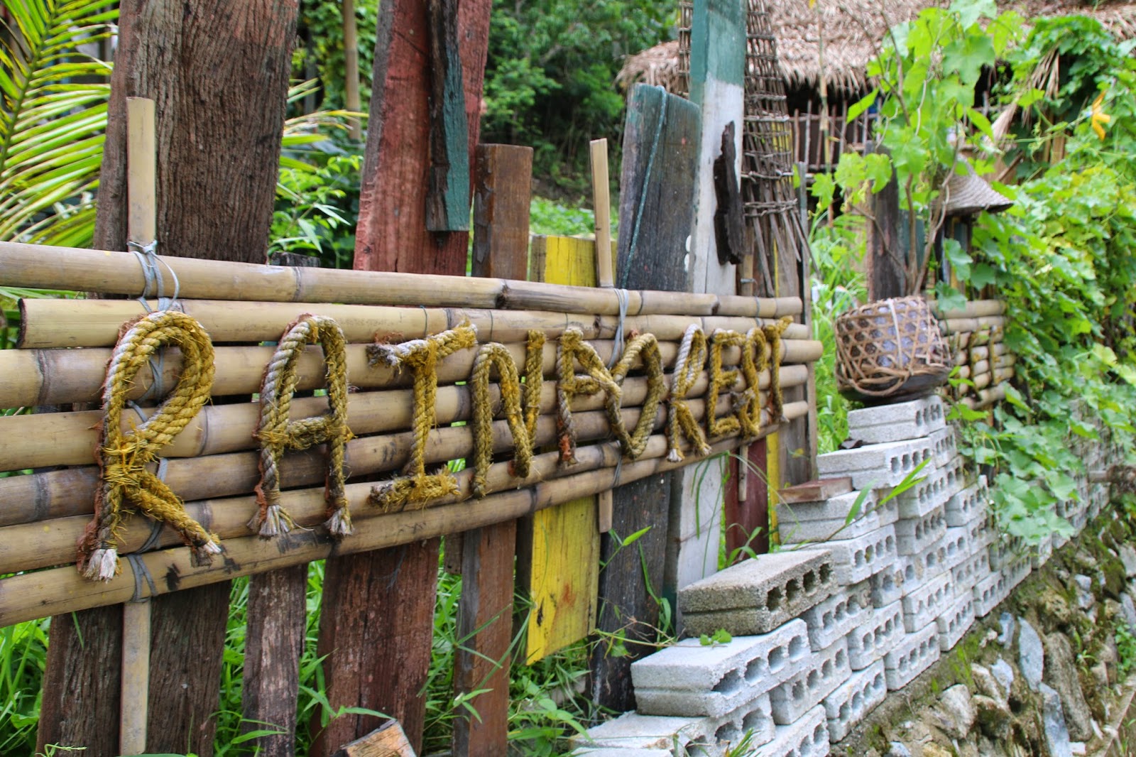 Organic Johor新山有机生活。产品。介绍: 蒲來山樹屋Rainforest Tree House Gunung Pulai