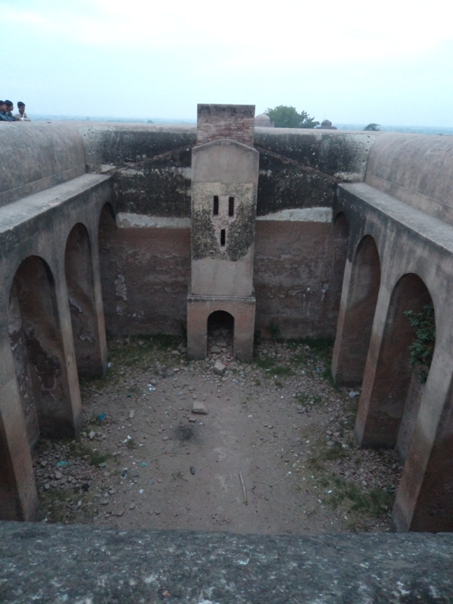 Heritage of Haryana: Ruins of the fort of Hansi Heritage of Haryana: Ruins of the fort of Hansi