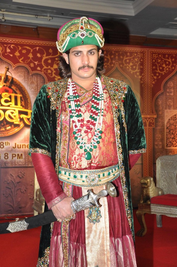 Zee Tv New Show Jodha Akbar's Launch Photos ~ Bollywood Pandit - A Guru ...